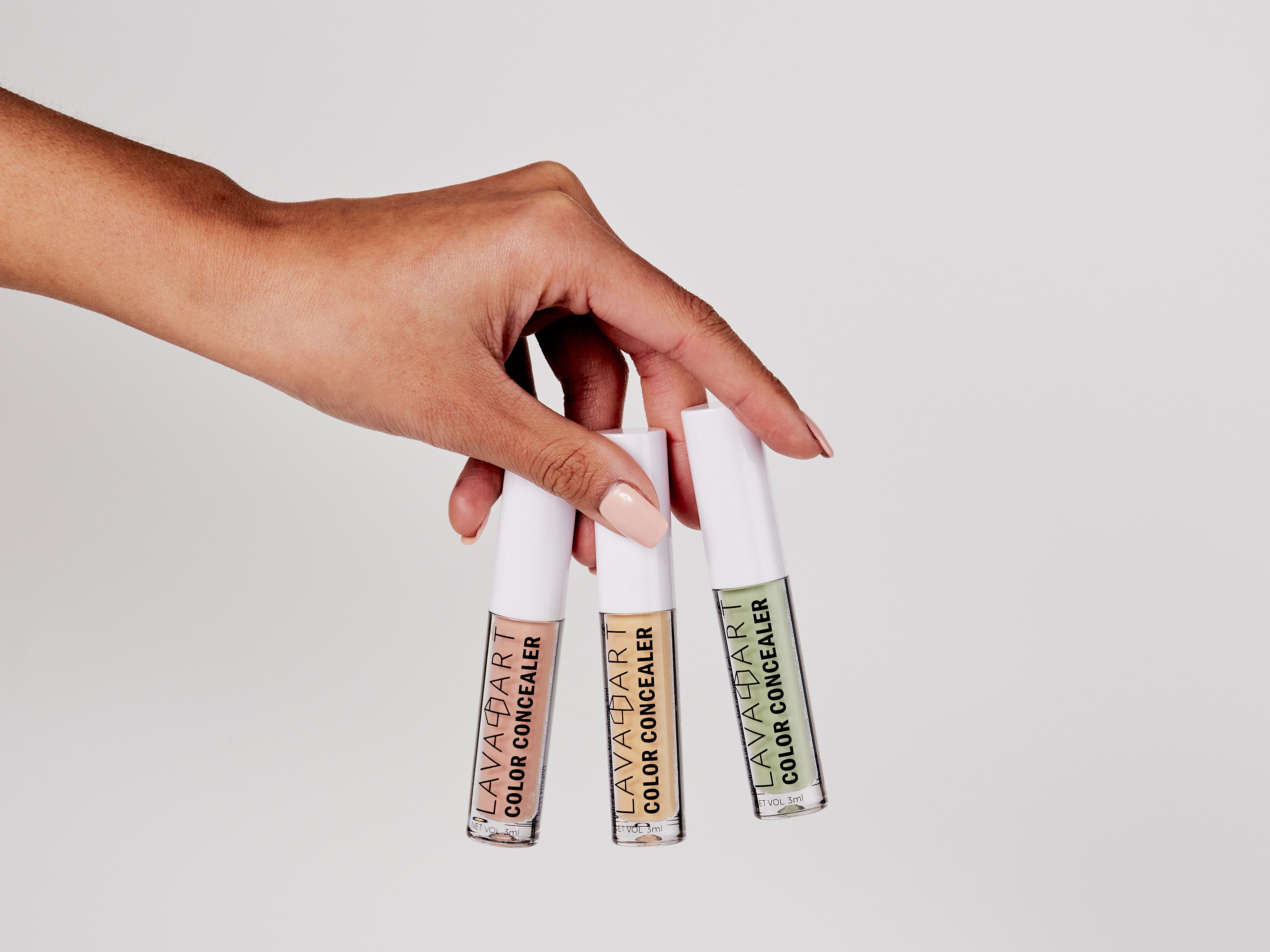 Is Your Concealer Creasing? Try These Tips! – Lava Art Cosmetic Australia